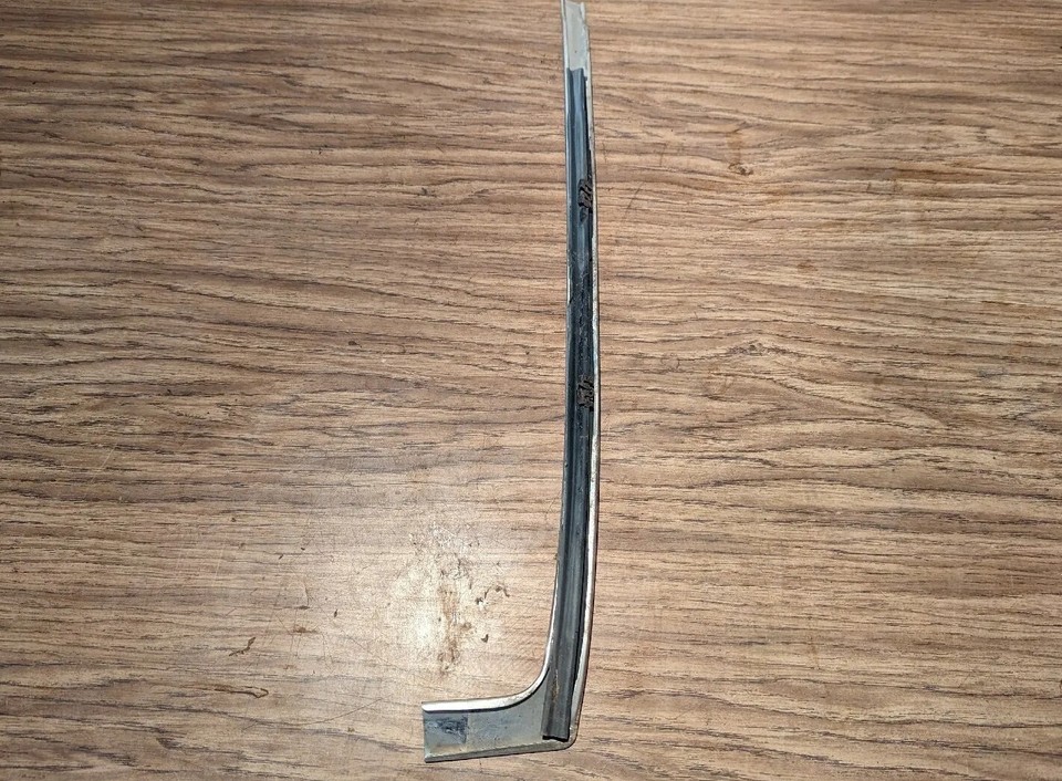 80 - 97 FORD OBS F150 BRONCO F250 F350 WINDSHIELD TRIM MOULDING ...