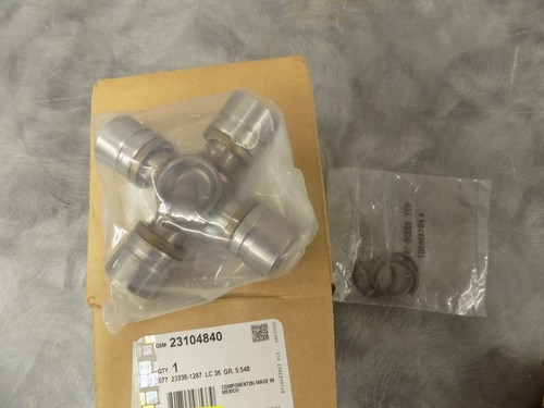 GM 23104840 2002-13 Chevy Avalanche Front Axle Propeller Shaft U Joint ...