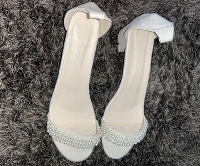 Heels Gr. 43 – schwarze High Heels mit kleinem Absatz – neu, fallen ...