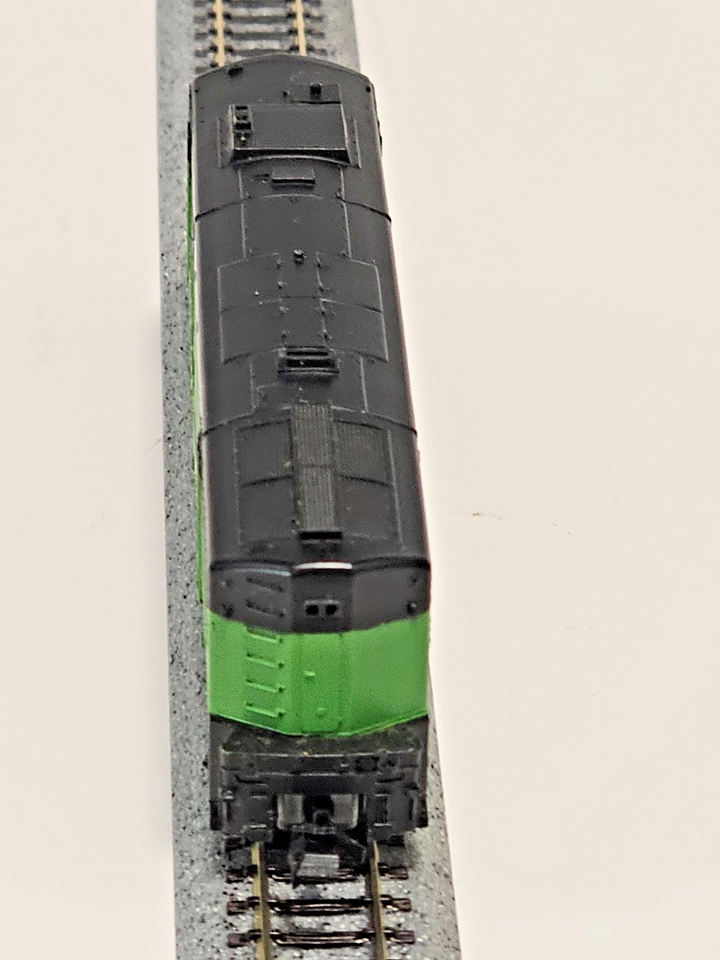 MINITRIX N SCALE U30 DIESEL LOCOMOTIVE BURLINGTON NORTHERN 7671 TRIX ...