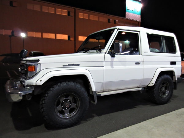 4x4 Engineering Bradley V 16x8.5J -30 Matt Black | 6x139.7 | Baroque ...