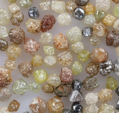 Rough Colored Diamonds Diamond 0.174ct Rough Stone