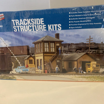Walthers Cornerstone 933-3530 HO Scale Trackside Structures Kit | eBay