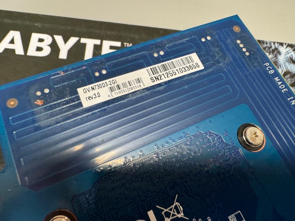 GIGABYTE GeForce GT 730 2GB 64-bit DDR3 GV-N730D3-2GI REV3.0 Graphic ...