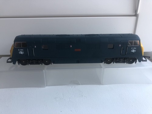 Hornby BR Blue Warship Class 42 Dragon D814 Diesel Locomotive OO Gauge ...