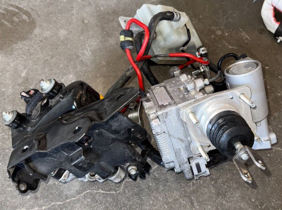 2010-2015 Toyota Prius COMPLETE ABS Anti Lock Brake Pump Booster ...