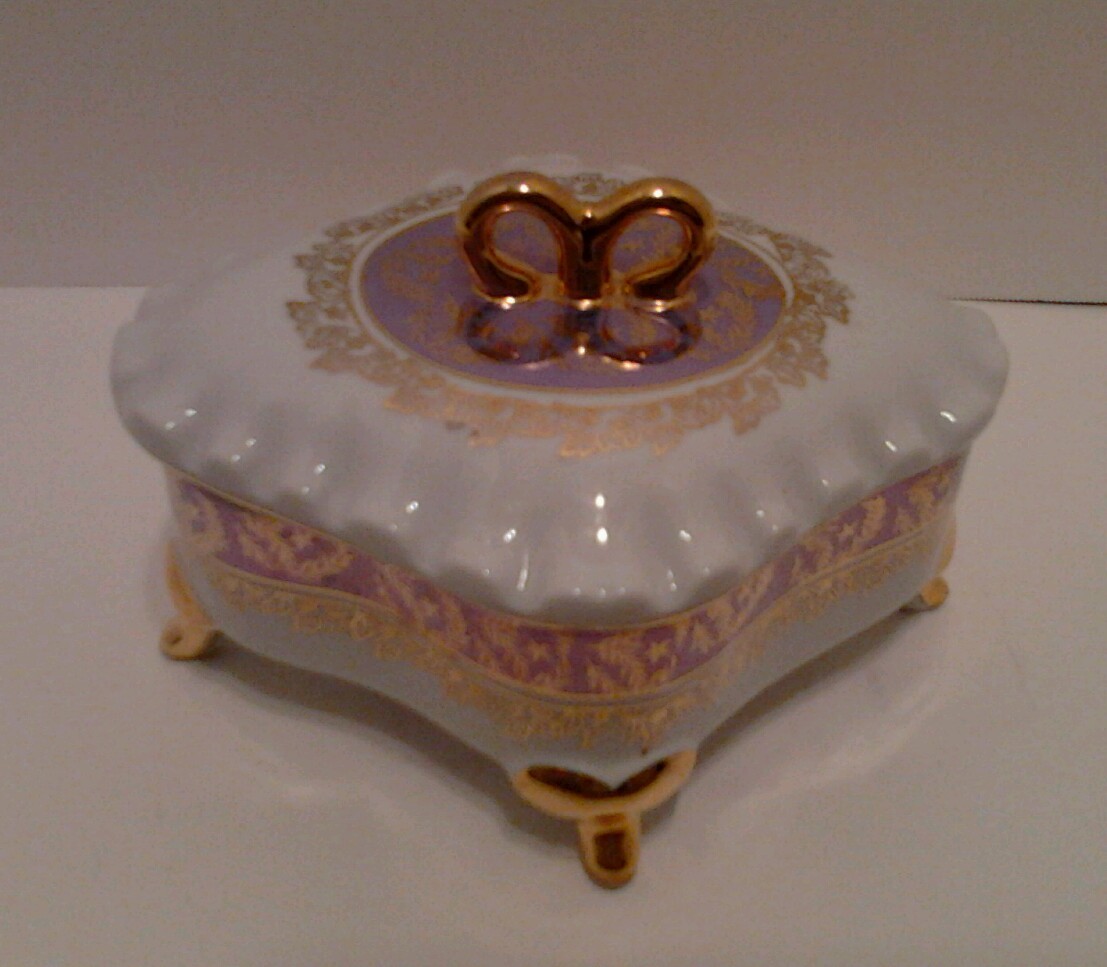 Titov Veles Jugo Vintage Porcelain Gilt Gold Footed Trinket Box | eBay