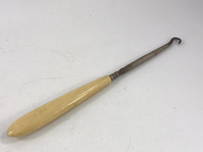 VINTAGE SHOE BUTTONER WITH OFF WHITE CELLULOID HANDLE | eBay