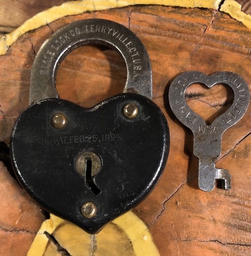ANTIQUE 1896 HEART SHAPED MINI PADLOCK & KEY EAGLE LOCK COMPANY ...