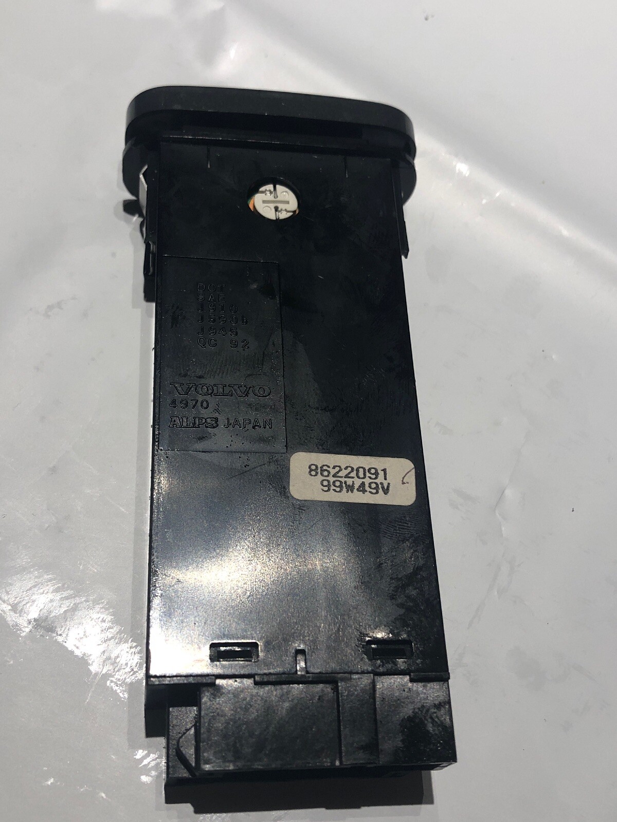 Volvo dash hazard light switch push button OEM S70 V70 XC C70 98 99 00 ...