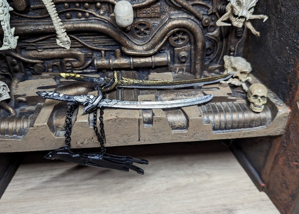 Custom 1/12 Predator Katana set | eBay