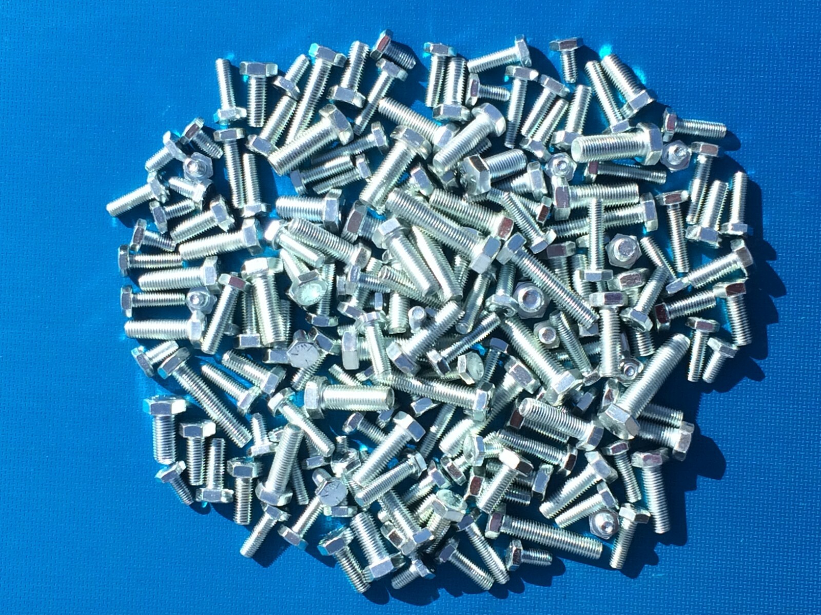 UNF Bolts 200 Pack. Eagle Tiger Dutton Locost Marlin Proteus Replica ...