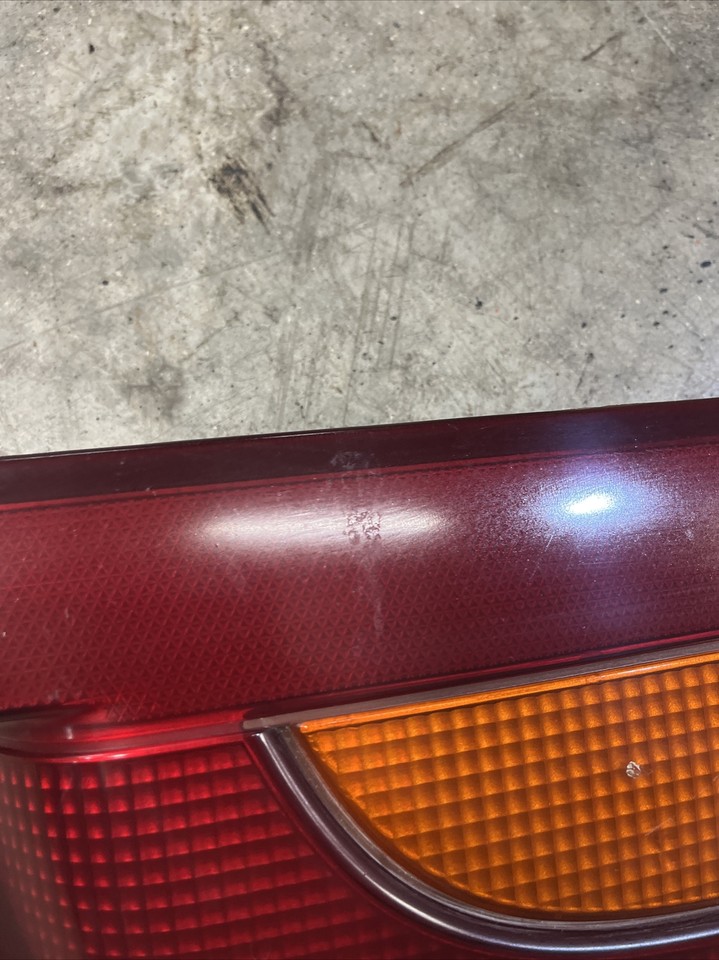 2002 Saturn SL Tailgate Trunk Reflector Panel DMR | eBay