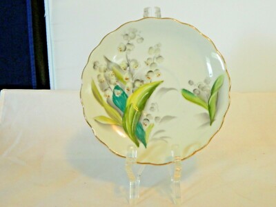 Cups & Saucers - Kasuga Ware