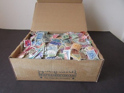 SUBTANTIAL VINTAGE COLLECTION OF MINT/USED WORLD STAMPS IN OLD BOX - 15 ...