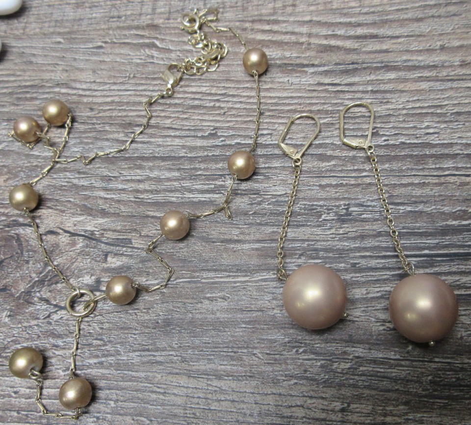 Vintage Fashion Jewelry Good Brands Necklace Earrings Bracelet Set Many ...