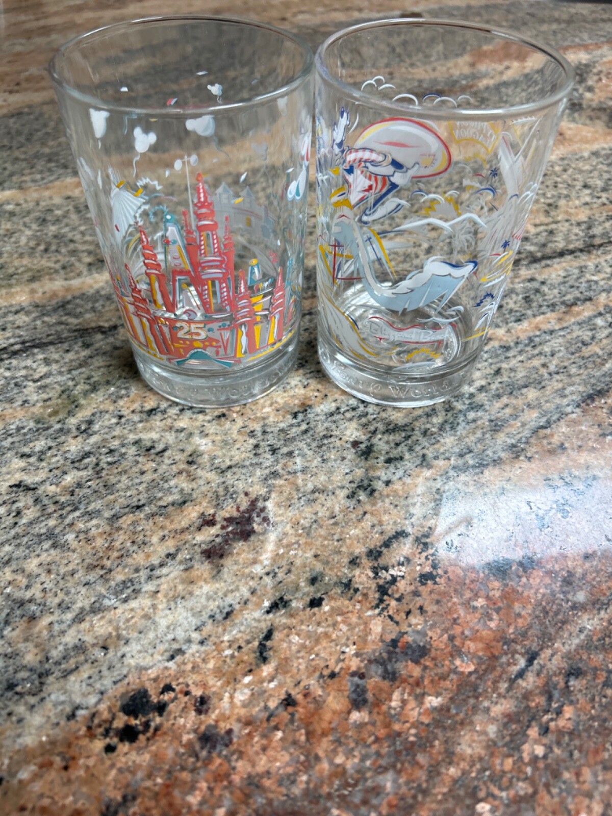 SET of 2!McDonald's 25 Years Of Magic Disney Glass Cup GOOFY Simba ...