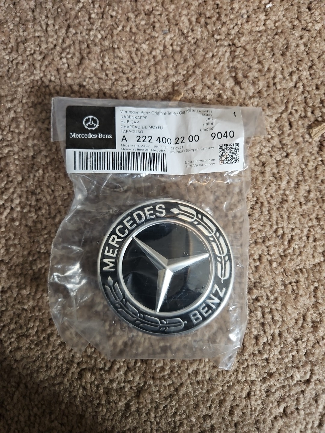 Genuine Mercedes-Benz Alloy Wheel Centre Cap Black A22240022009040 OEM ...