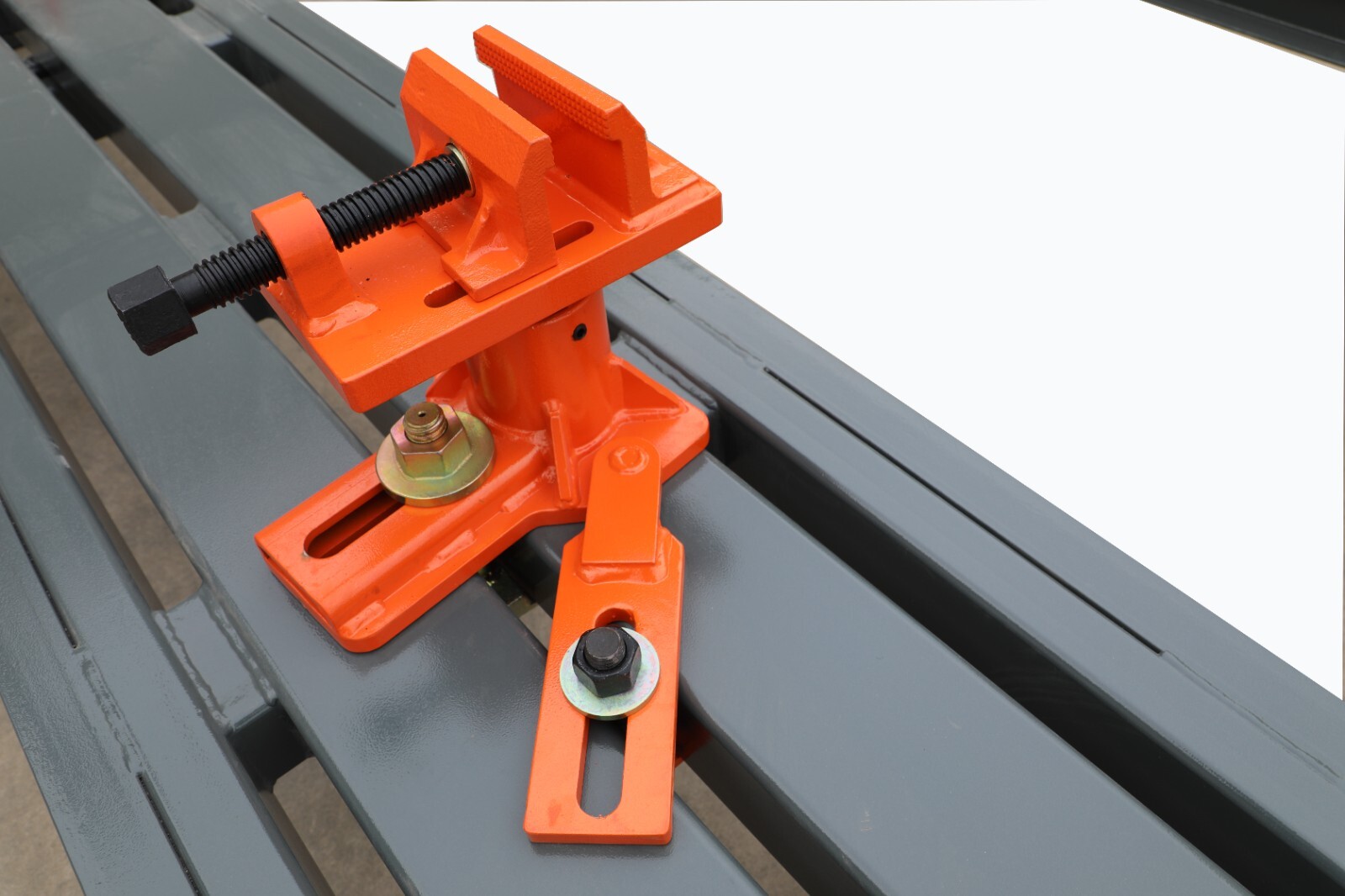 KATOOL 20 FEET LONG AUTO BODY FRAME MACHINE 4 TOWERS WITH CLAMPS, HOOKS ...