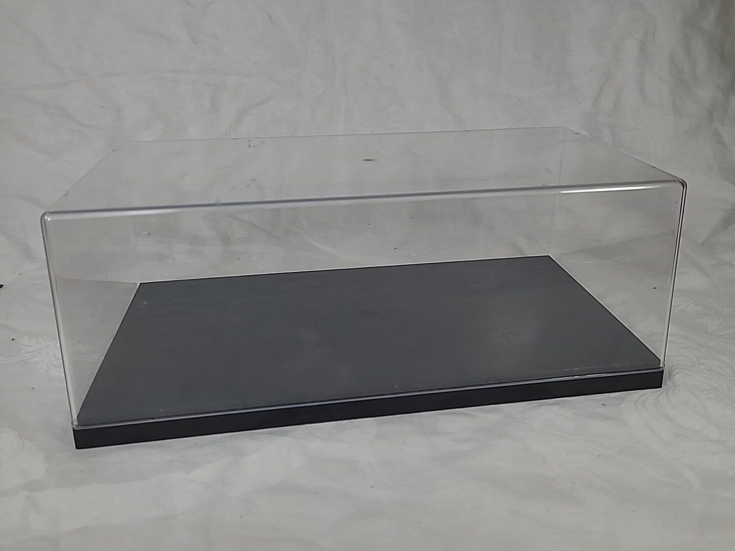 (Lot of 5) - Stackable Clear Acrylic 1:18 Die-cast Plastic Display ...