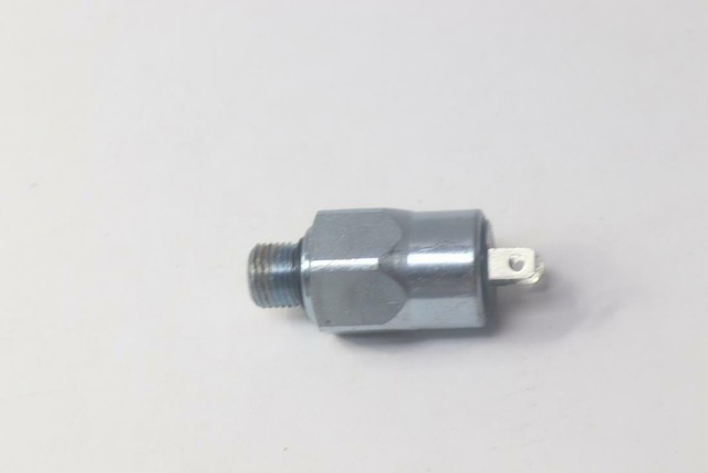 Pack of 1 - Genie Industries 1287986GT Lift Switch Press # 6sae 600 PSI ...
