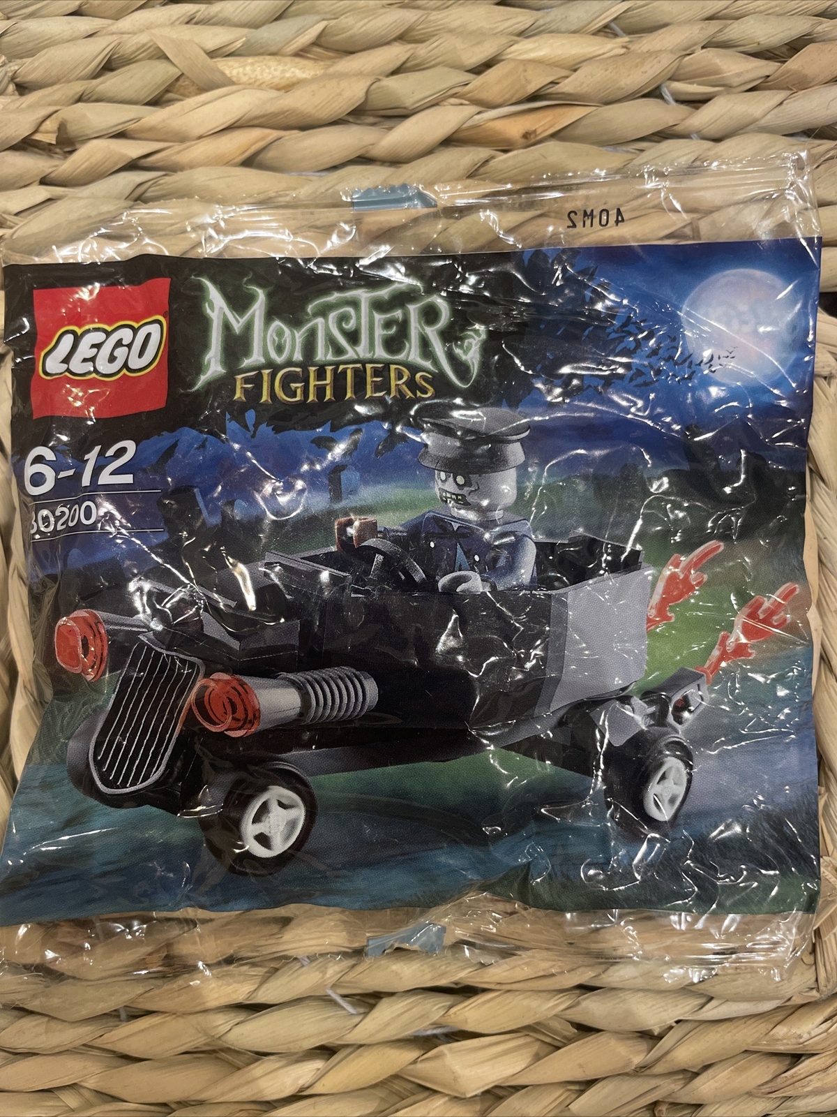LEGO Monster Fighters: Zombie chauffeur coffin car (30200) for sale ...