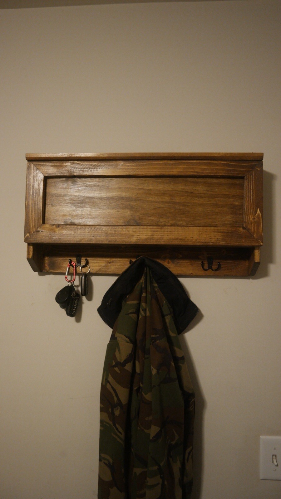 Entry key holder with concealment compartment. Coat Hooks & Key Hooks ...