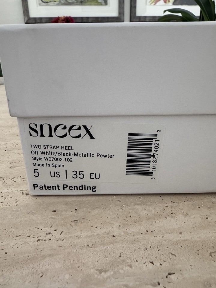 Sneex Off White/Black-Metallic Pewter Size 5/ 35 EU | eBay