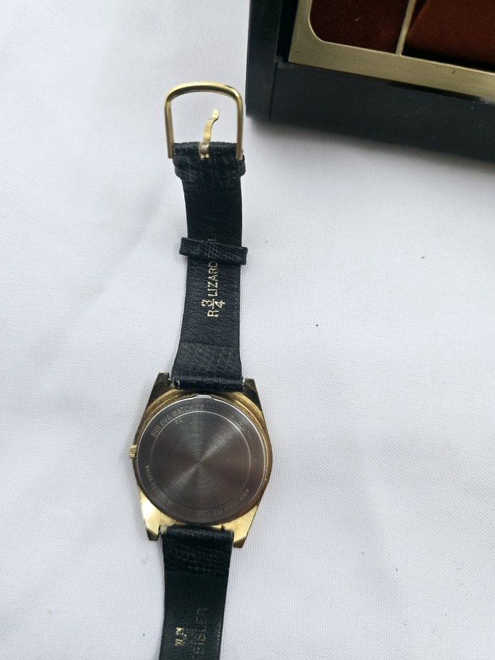 Vintage Bulova Accutron Quartz Watch P2 New Battery | eBay