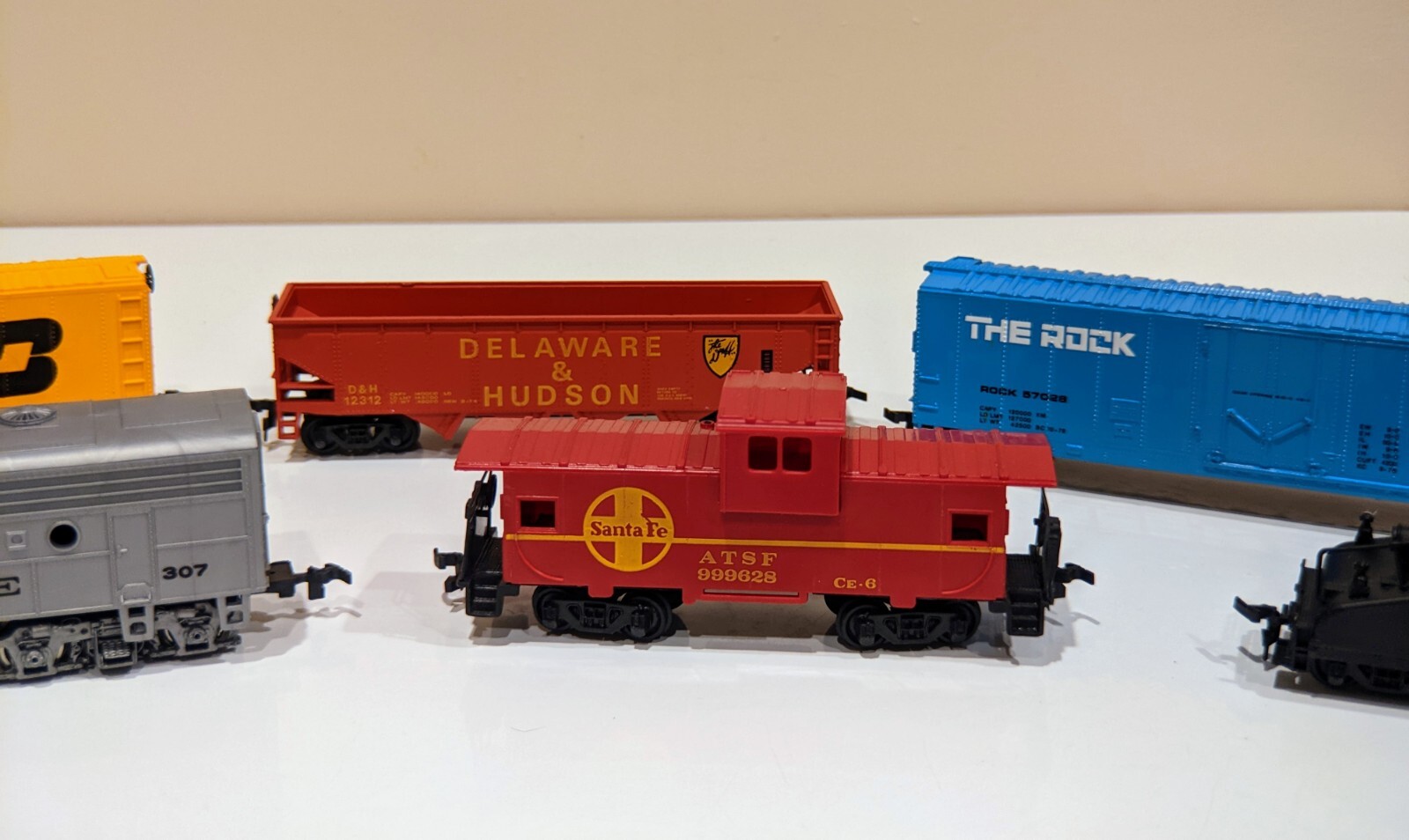 Bachmann HO Santa Fe 307 Toy Train Red Silver Vintage set Of 6 | eBay
