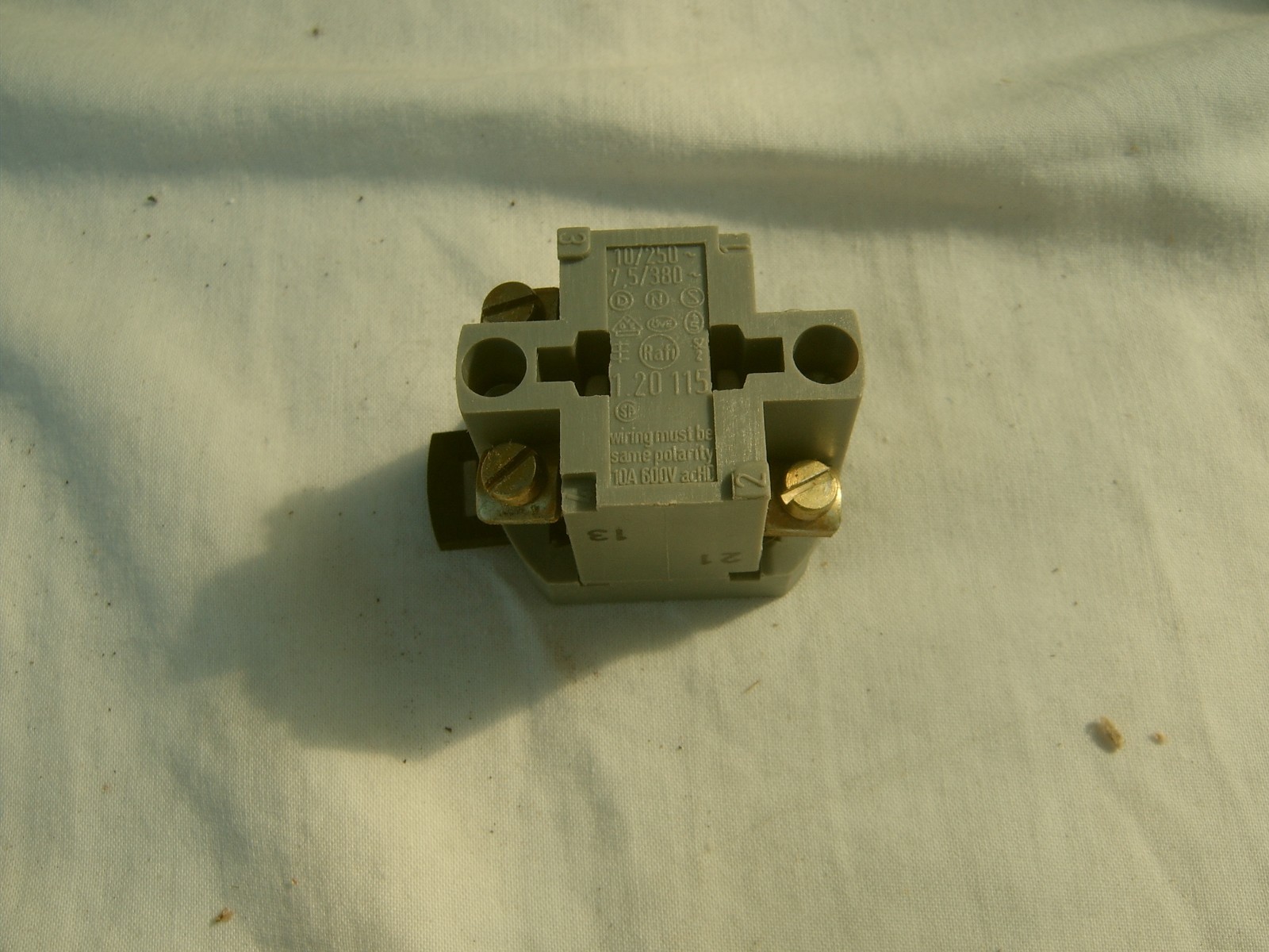 RAFI 1.20.115 Switching Contact Element 1no/1nc 250v 10amp for sale ...