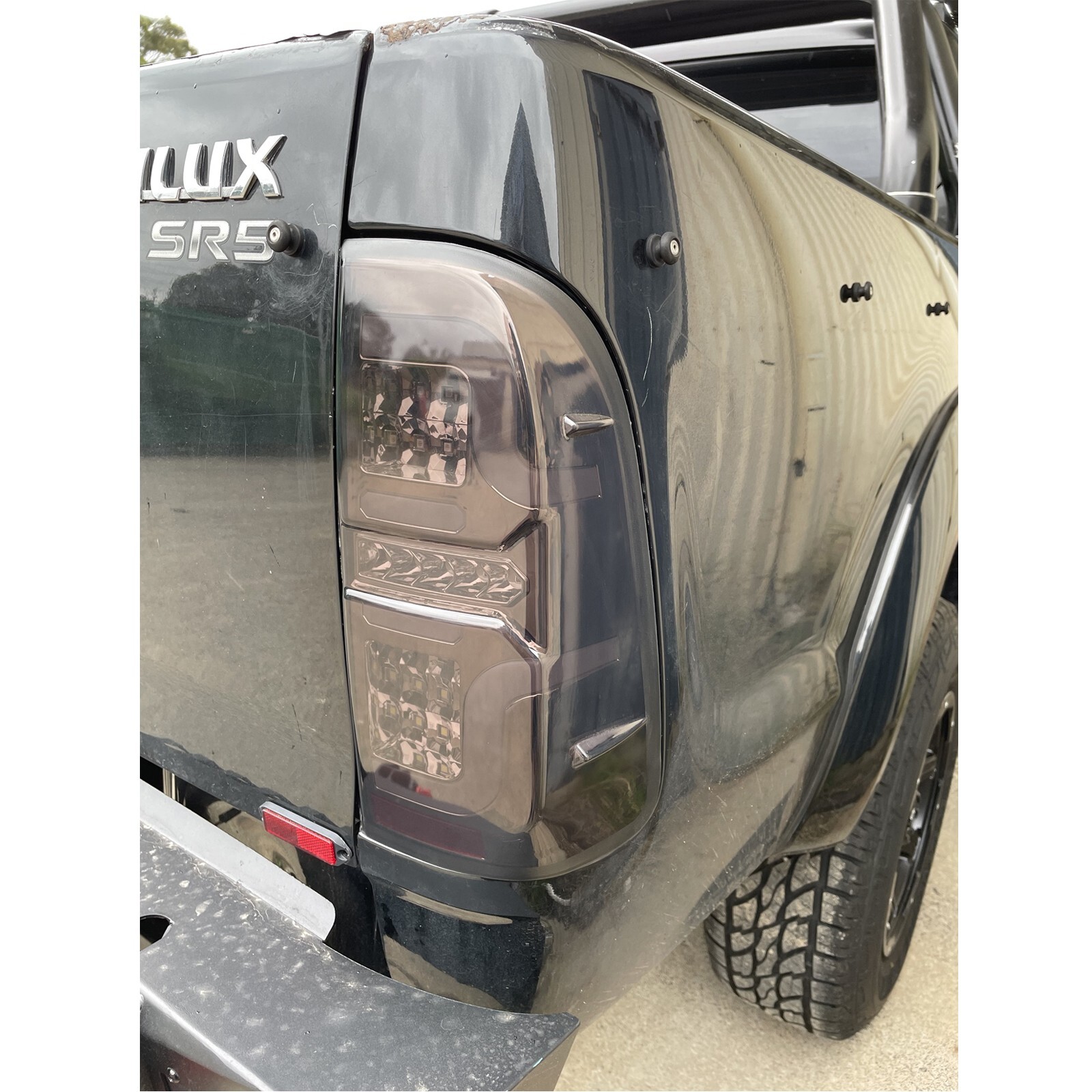 LED Smoked Black Rear Tail Light for Toyota Hilux SR5 SR N70 05-15 ...