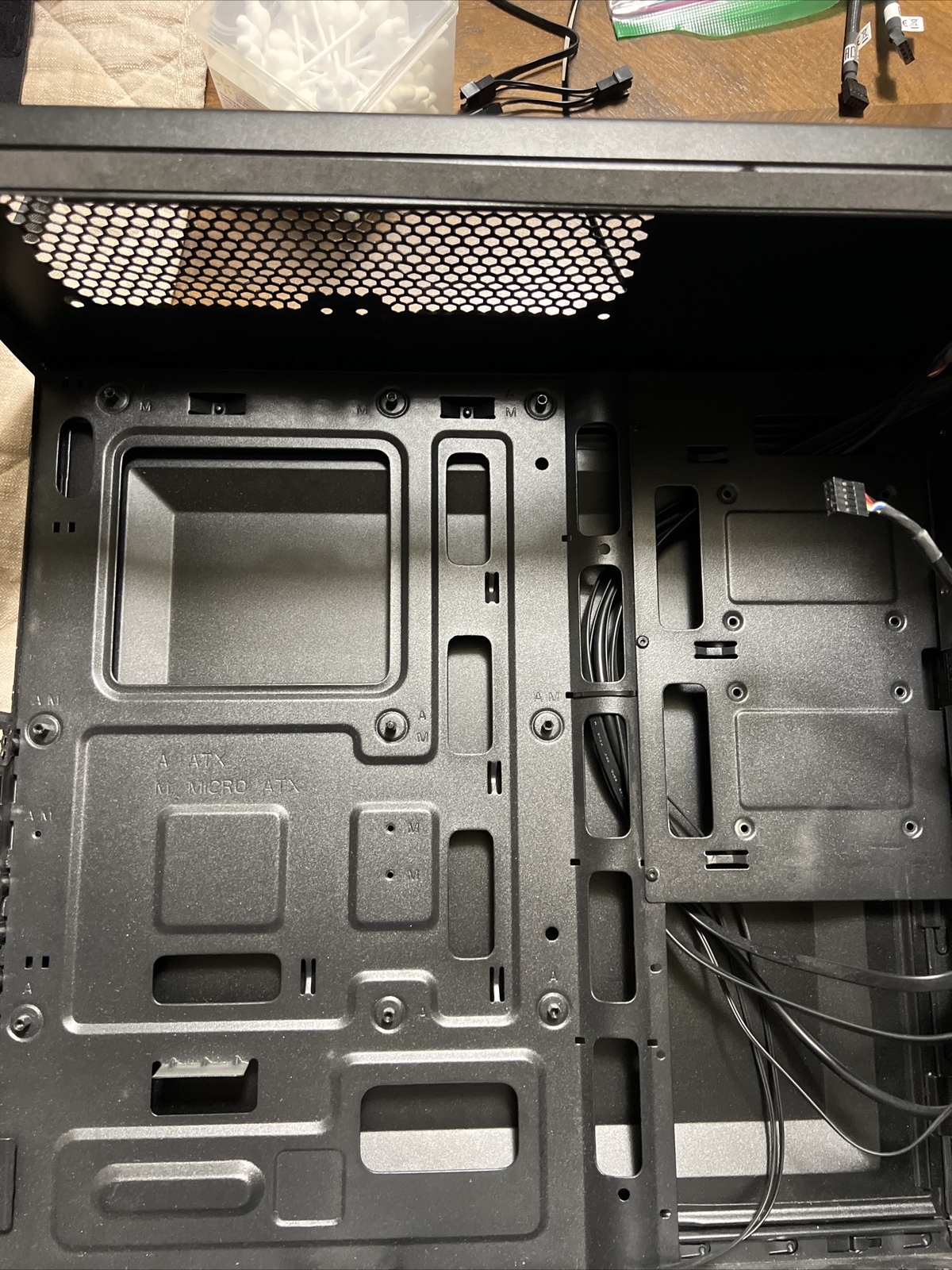 Corsair Carbide Spec-05 Mid-Tower Gaming Case with Side Panel ...