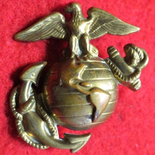 WWII USMC Expeditions Medal, Large Eagle Globe & Anchor Pin and 2 small ...