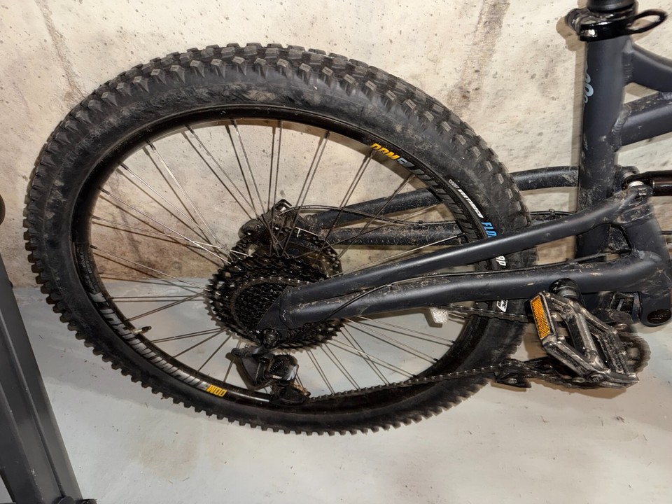 Diamondback Atroz 2 Full Suspension Mountain Bike Size Medium Color ...