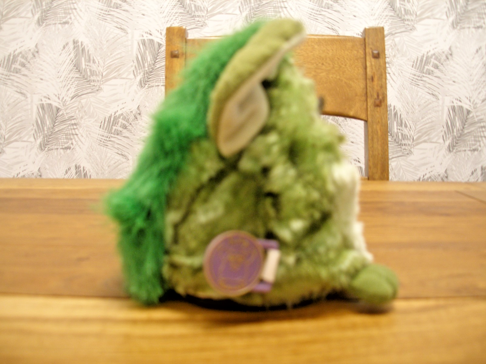 Vintage Furby 1998 Model Tiger Electronics with tags Rare Green moves ...