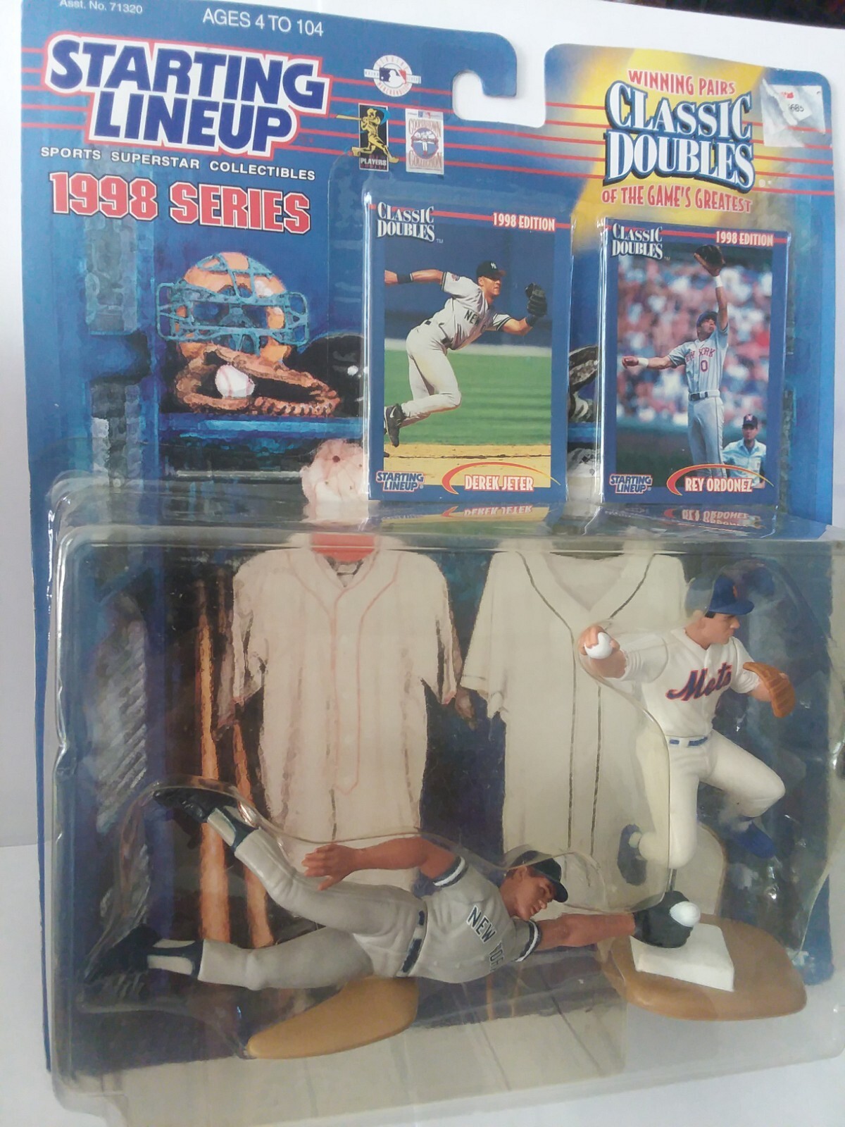 Starting Lineup Classic Doubles Derek Jeter & Rey Ordonez Figures ...