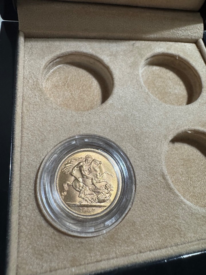 1957 Gold Sovereign Queen Elizabeth II Split from Portrait Royal ...