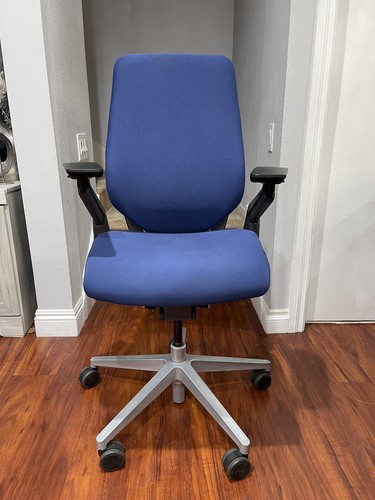 Steelcase Gesture Ergonomic office desk Chair With 4D Arms | eBay
