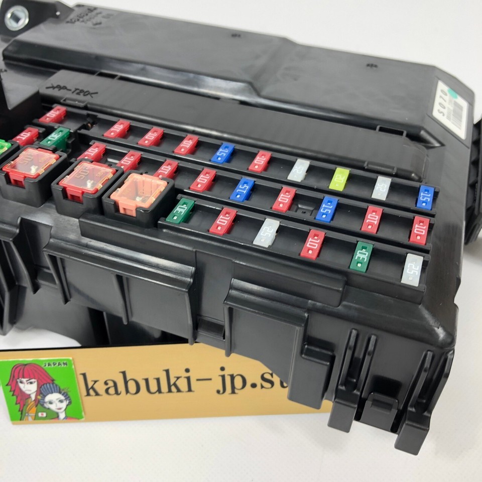 TOYOTA LEXUS Genuine 82720-50081 LS460 Fuse Relay Engine Room Junction ...