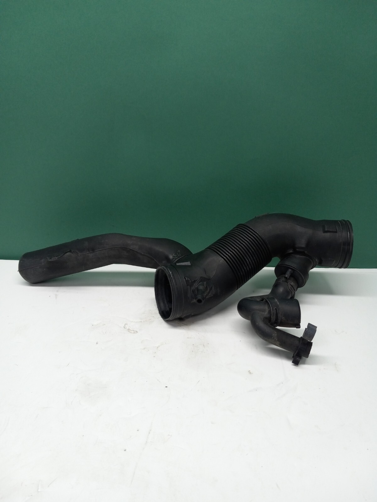 06 VW Volkswagen Beetle Air Intake Hose Tube Boot 1C0129684 for sale ...
