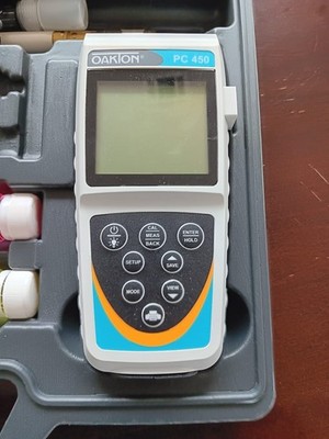 Oakton PC 450 Waterproof Portable Meter Kit with Separate pH and ...