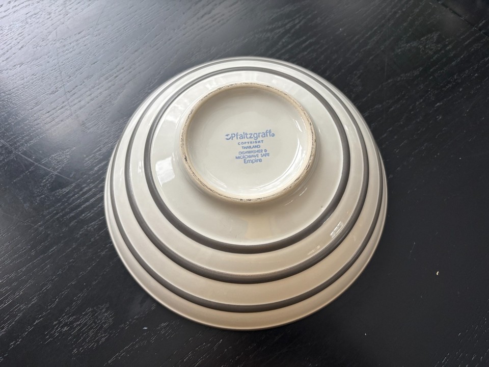 Pfaltzgraff Empire 9" Round Serving Bowl - Gray and White stripe | eBay