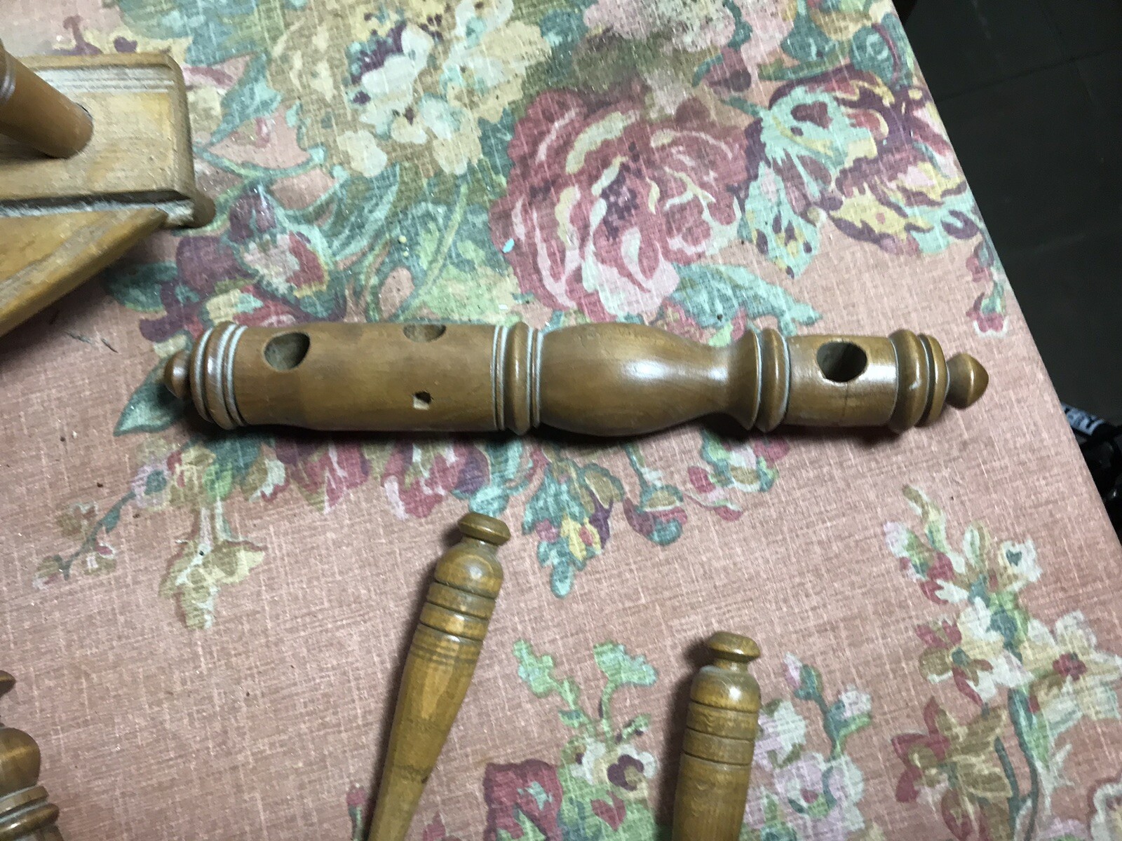 ANTIQUE VTG SMALL SPINNING WHEEL 31” LONG X 30 1/2” TALL X 20 1/2” WIDE ...