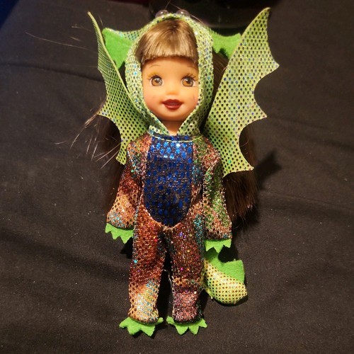 Kelly Club Becky has a Dragon 2005. Barbie Halloween | eBay