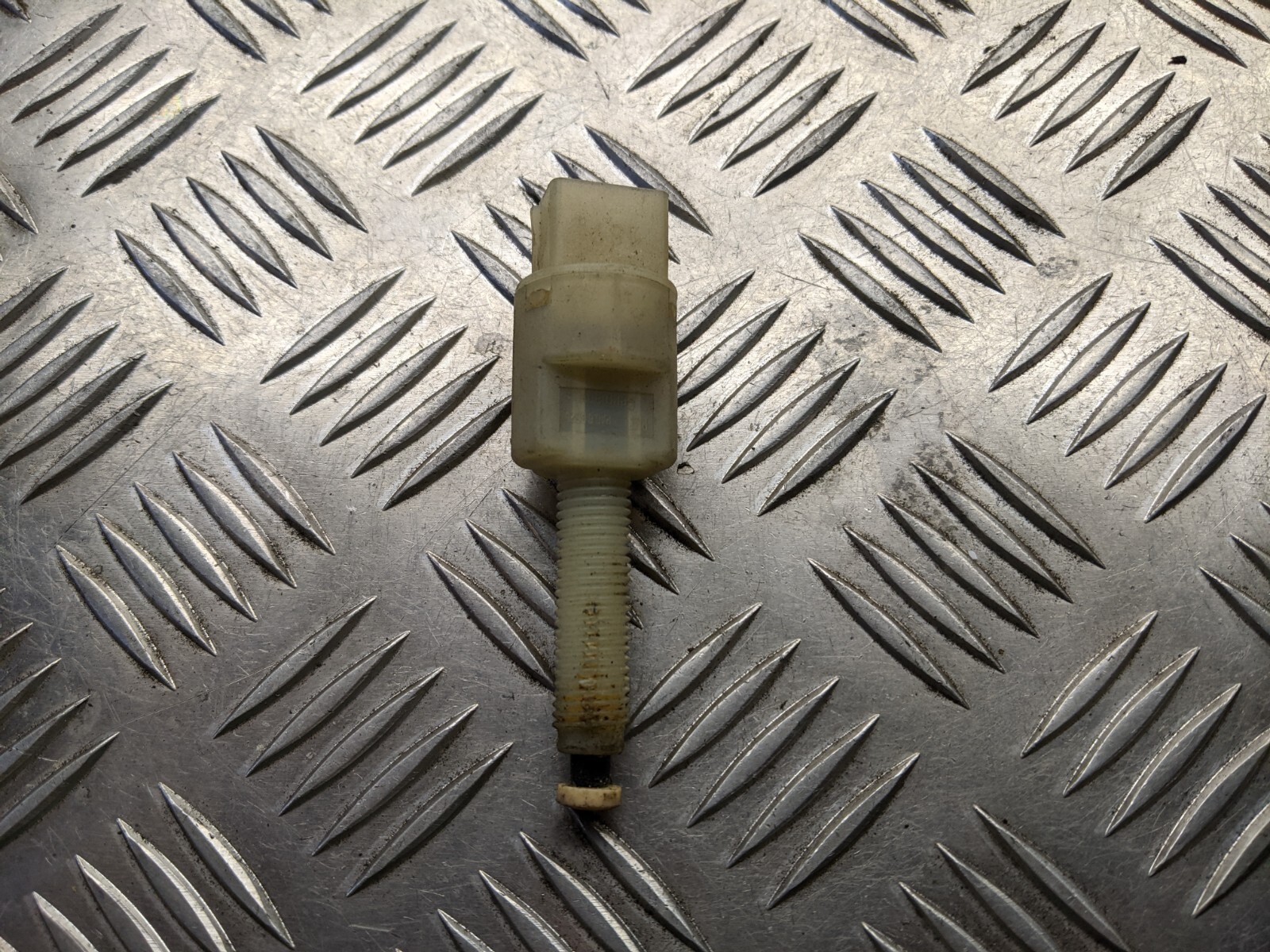 B484 Audi Brake Light Switch 4A0945515A | eBay