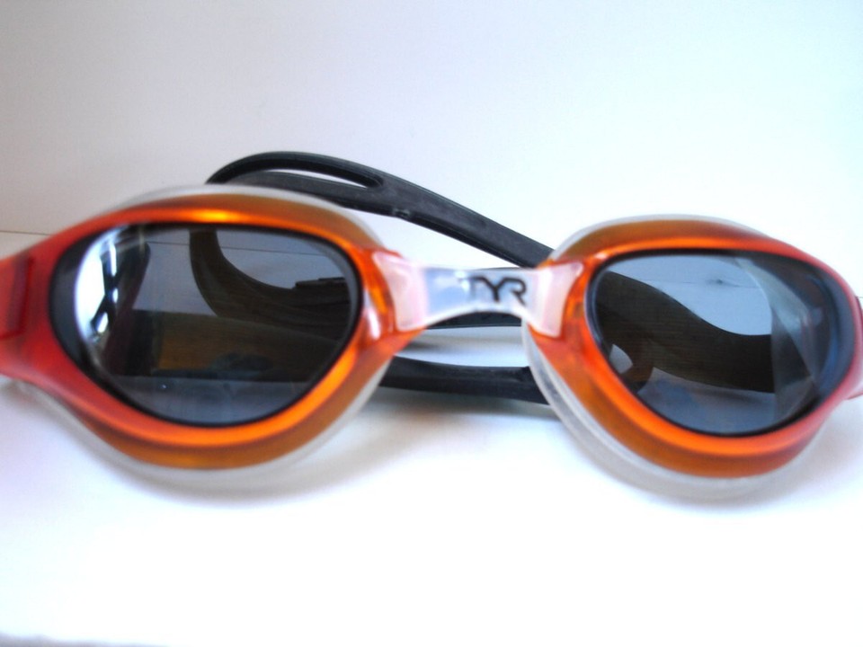 TYR Femme T-72 Petite Goggles Split Strap Adjustable, Anti Fog Smoke ...