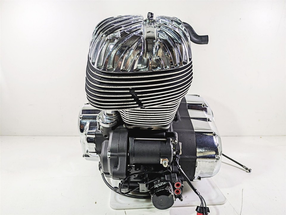 2019 Indian Chieftain Limited Runnin Thunder Stroke 111 Engine Tranny ...