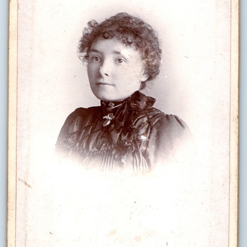 c1890s Leeds, England Cute Young Girl CdV Photo Card Allen Nield UK ...