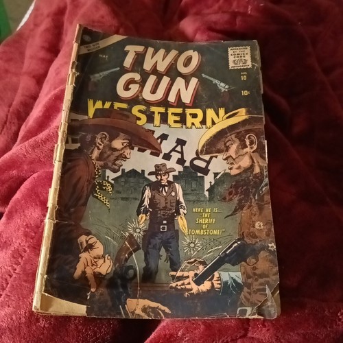 TWO GUN WESTERN #10 MAY 1957 MARVEL ATLAS COMICS Silver age colt hero ...